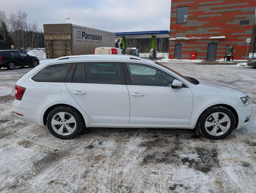 Balts Skoda Octavia 2019 Kauņa, ar dzinēja tilpumu 1.50 L un nobraukumu 448 tūkst. km par 6900 €, foto 5 vietnē AUTOMOTO.COM.LV