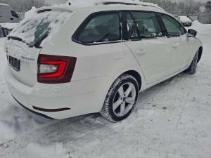 Balts Skoda Octavia 2019 Kauņa, ar dzinēja tilpumu 1.00 L un nobraukumu 125 tūkst. km par 5869 €, foto 4 vietnē AUTOMOTO.COM.LV