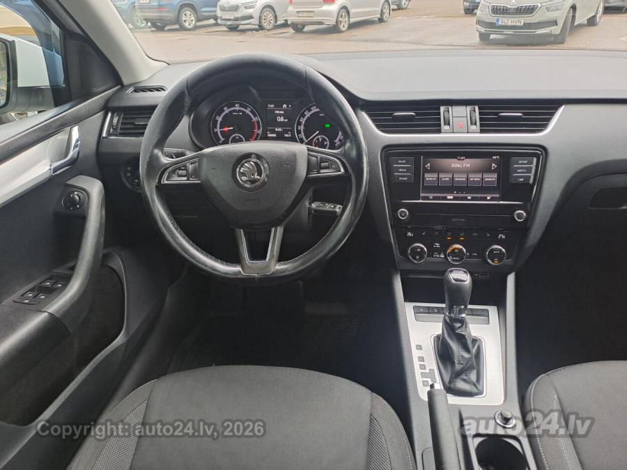 Balts Skoda Octavia 2019 Tartu, ar dzinēja tilpumu 1.50 L un nobraukumu 346 tūkst. km par 5900 €, foto 3 vietnē AUTOMOTO.COM.LV