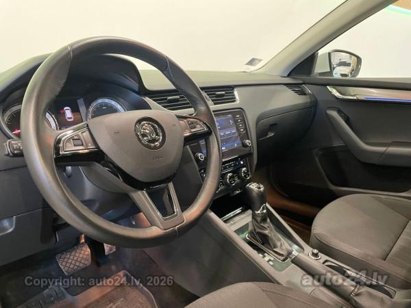 White Skoda Octavia 2019 in Tallinn, with an engine capacity of 1.00 L and mileage of 98 thousand km for 11890 €, photo 11 on AUTOMOTO.COM.LV