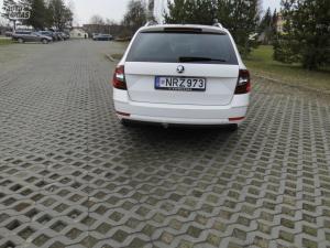 Balts Skoda Octavia 2019 Jurbarkas, ar dzinēja tilpumu 1.60 L un nobraukumu 290 tūkst. km par 10500 €, foto 4 vietnē AUTOMOTO.COM.LV