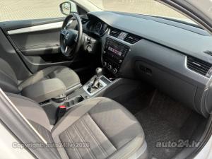 Balts Skoda Octavia 2019 Pērnava, ar dzinēja tilpumu 2.00 L un nobraukumu 260 tūkst. km par 8990 €, foto 4 vietnē AUTOMOTO.COM.LV