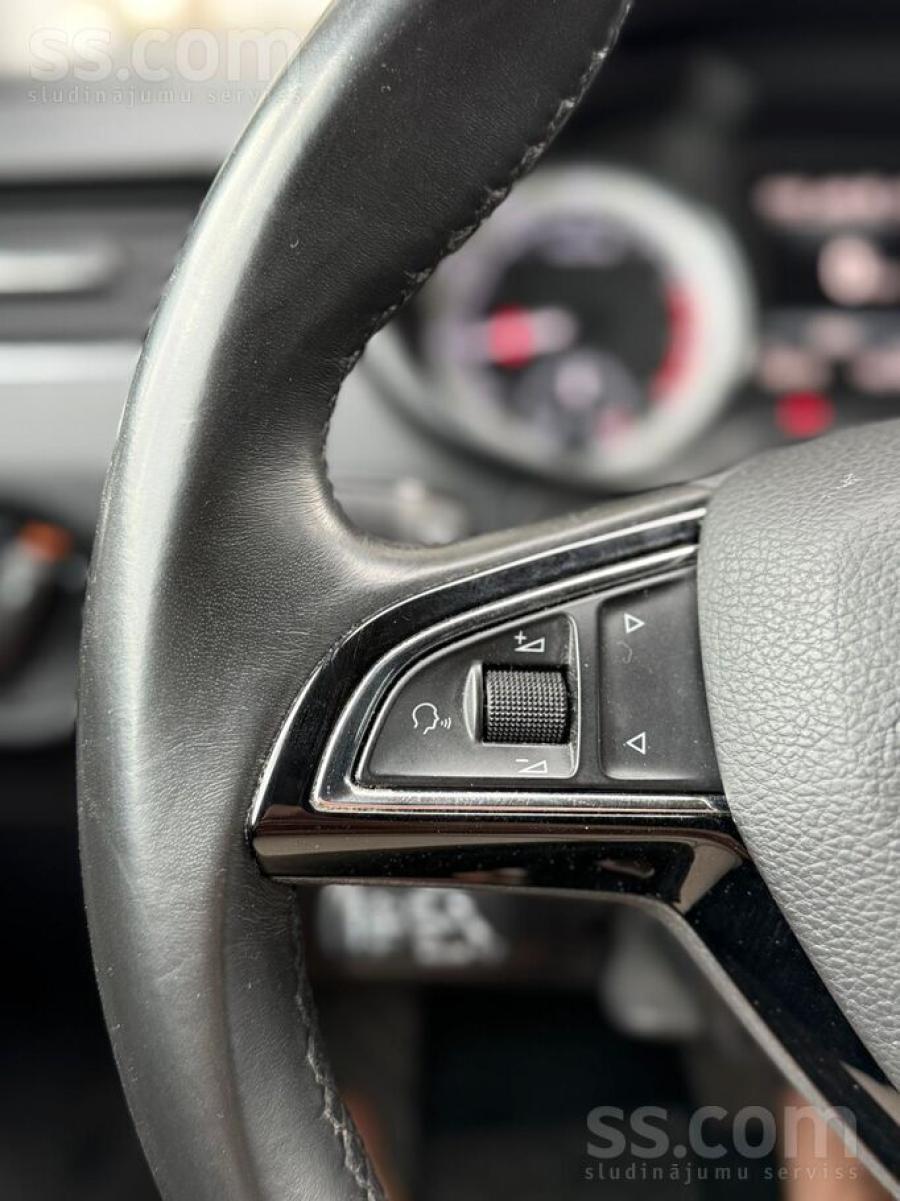 White Skoda Octavia 2019 in Riga, with an engine capacity of 1.50 L and mileage of 122 thousand km for 14200 €, photo 12 on AUTOMOTO.COM.LV