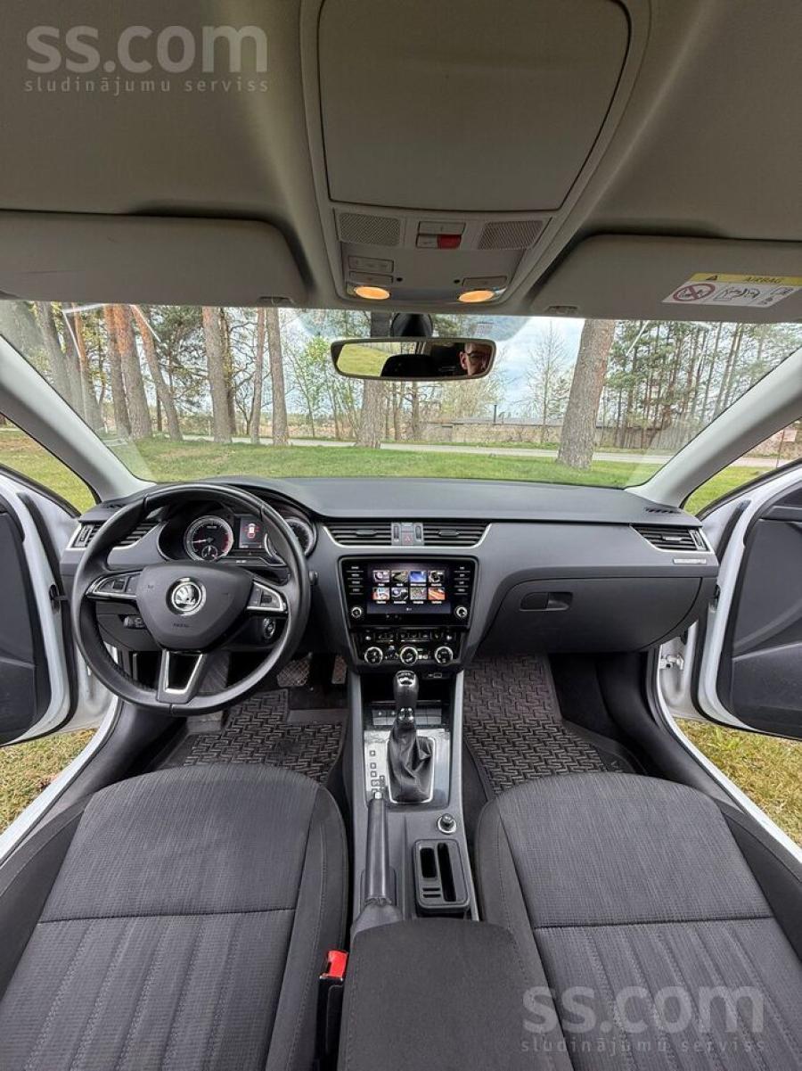 White Skoda Octavia 2019 in Riga, with an engine capacity of 1.50 L and mileage of 122 thousand km for 14200 €, photo 15 on AUTOMOTO.COM.LV