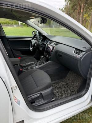 White Skoda Octavia 2019 in Riga, with an engine capacity of 1.50 L and mileage of 122 thousand km for 14200 €, photo 21 on AUTOMOTO.COM.LV