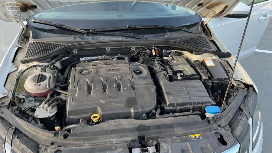Balts Skoda Octavia 2019 Viļņa, ar dzinēja tilpumu 1.60 L un nobraukumu 271 tūkst. km par 10400 €, foto 14 vietnē AUTOMOTO.COM.LV