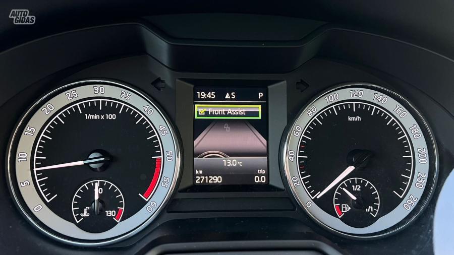 Balts Skoda Octavia 2019 Viļņa, ar dzinēja tilpumu 1.60 L un nobraukumu 271 tūkst. km par 10400 €, foto 23 vietnē AUTOMOTO.COM.LV