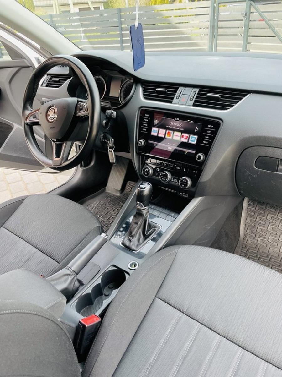 Balts Skoda Octavia 2019 Tallina, ar dzinēja tilpumu 2.00 L un nobraukumu 140 tūkst. km par 14500 €, foto 17 vietnē AUTOMOTO.COM.LV