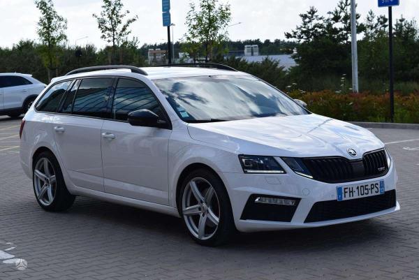 White Skoda Octavia 2019 in Vilnius, with an engine capacity of 1.97 L and mileage of 195 thousand km for 11200 €, photo 3 on AUTOMOTO.COM.LV