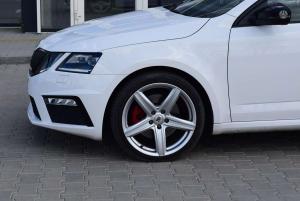 Balts Skoda Octavia 2019 Viļņa, ar dzinēja tilpumu 1.97 L un nobraukumu 195 tūkst. km par 11200 €, foto 8 vietnē AUTOMOTO.COM.LV