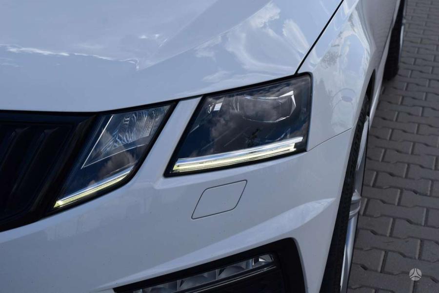 Balts Skoda Octavia 2019 Viļņa, ar dzinēja tilpumu 1.97 L un nobraukumu 195 tūkst. km par 11200 €, foto 9 vietnē AUTOMOTO.COM.LV