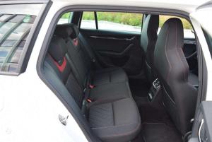Balts Skoda Octavia 2019 Viļņa, ar dzinēja tilpumu 1.97 L un nobraukumu 195 tūkst. km par 11200 €, foto 12 vietnē AUTOMOTO.COM.LV