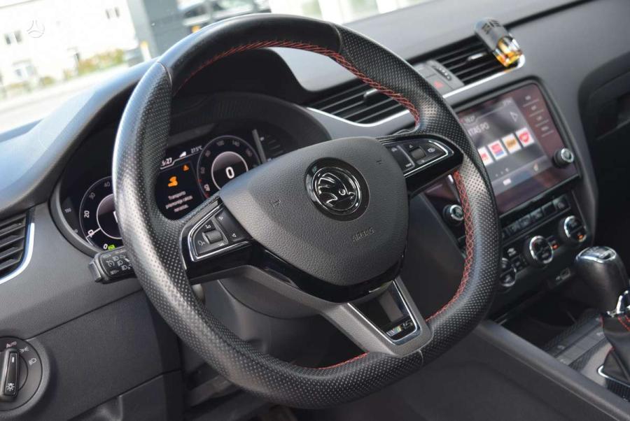 Balts Skoda Octavia 2019 Viļņa, ar dzinēja tilpumu 1.97 L un nobraukumu 195 tūkst. km par 11200 €, foto 15 vietnē AUTOMOTO.COM.LV