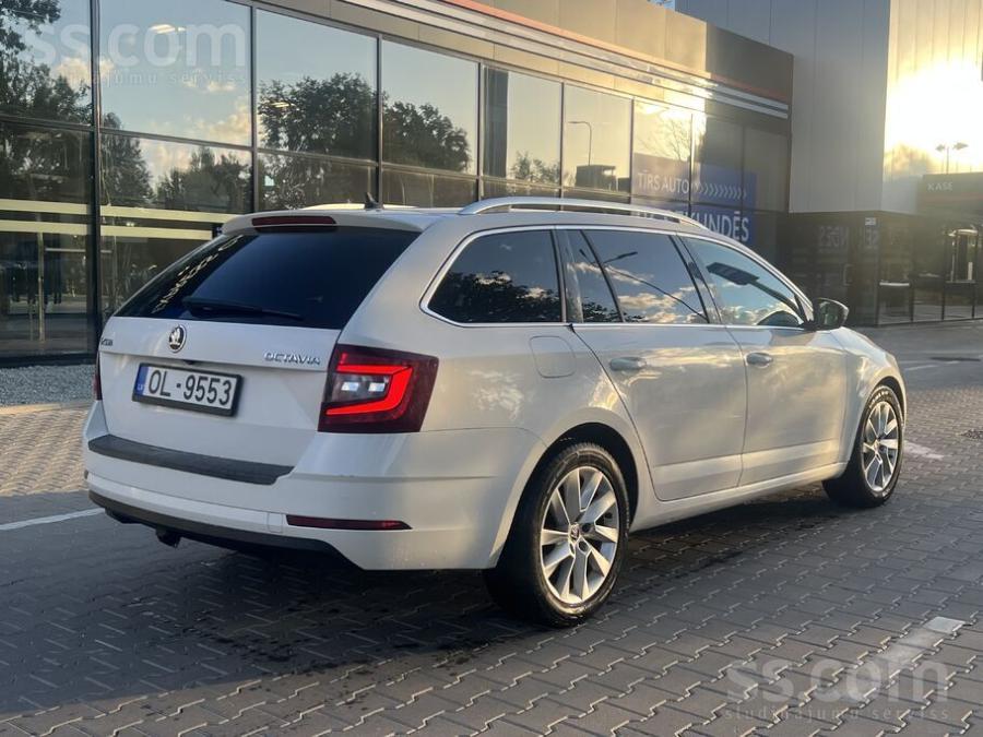 White Skoda Octavia 2019 in Riga, with an engine capacity of 2.00 L and mileage of 378 thousand km for 7990 €, photo 7 on AUTOMOTO.COM.LV