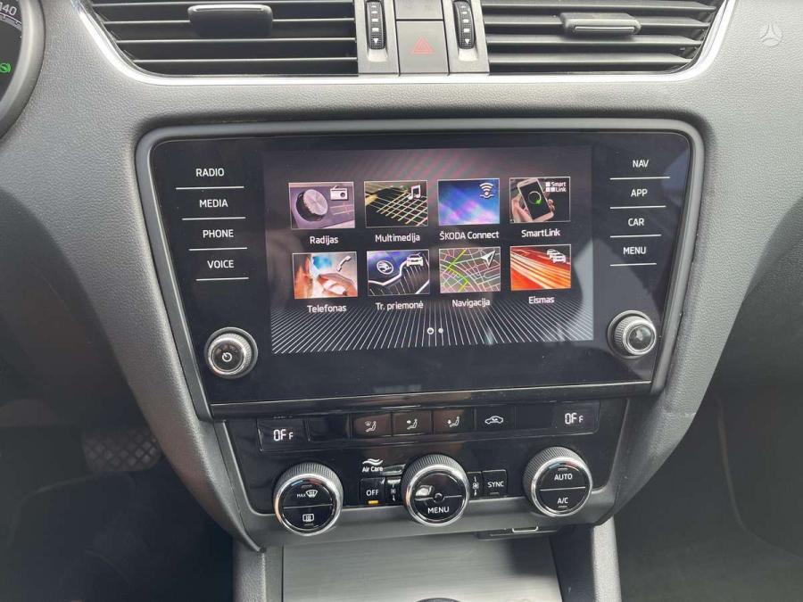 White Skoda Octavia 2019 in Taurage, with an engine capacity of 1.00 L and mileage of 260 thousand km for 5200 €, photo 15 on AUTOMOTO.COM.LV