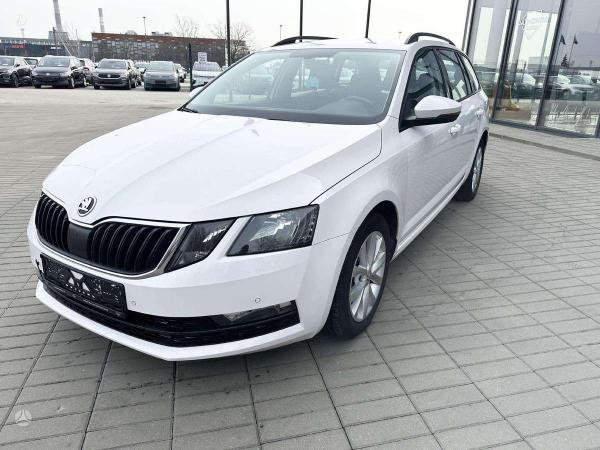White Skoda Octavia 2019 in Kaunas, with an engine capacity of 1.00 L and mileage of 275 thousand km for 6500 €, photo 1 on AUTOMOTO.COM.LV