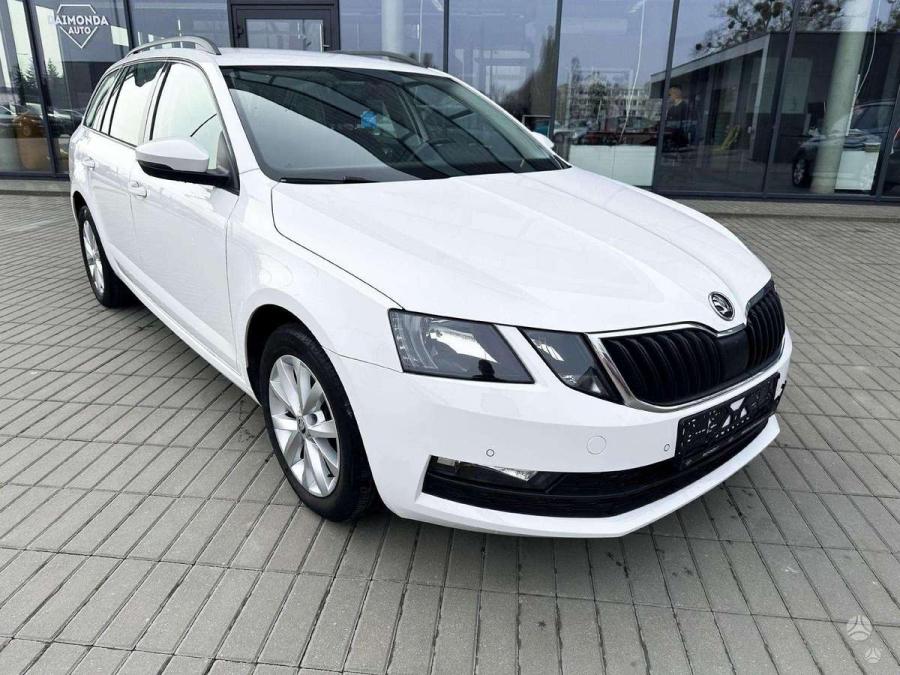 Белый Шкода Октавия 2019 в Каунас, объемом двигателя 1.00 л и пробегом 275 тыс. км за 6500 €, фото 3 на AUTOMOTO.COM.LV
