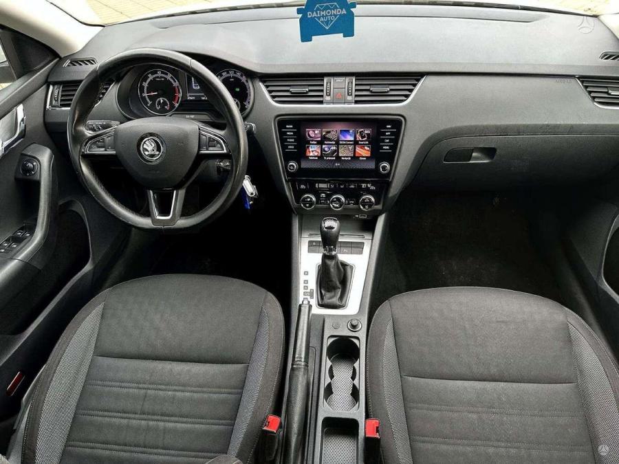 Белый Шкода Октавия 2019 в Каунас, объемом двигателя 1.00 л и пробегом 275 тыс. км за 6500 €, фото 6 на AUTOMOTO.COM.LV