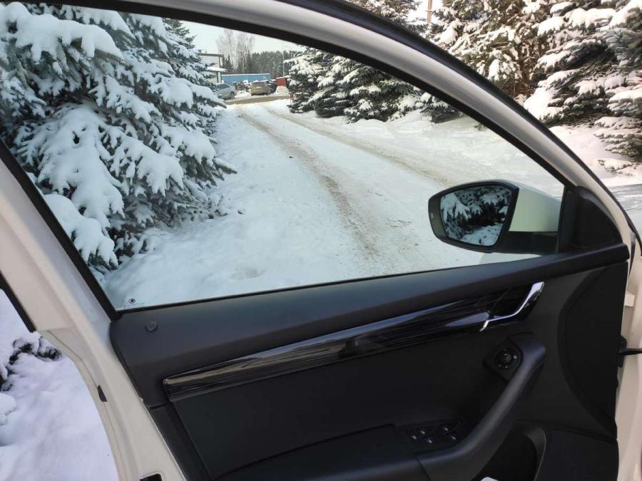 White Skoda Octavia 2020 in Utena, with an engine capacity of 1.60 L and mileage of 154 thousand km for 11800 €, photo 14 on AUTOMOTO.COM.LV