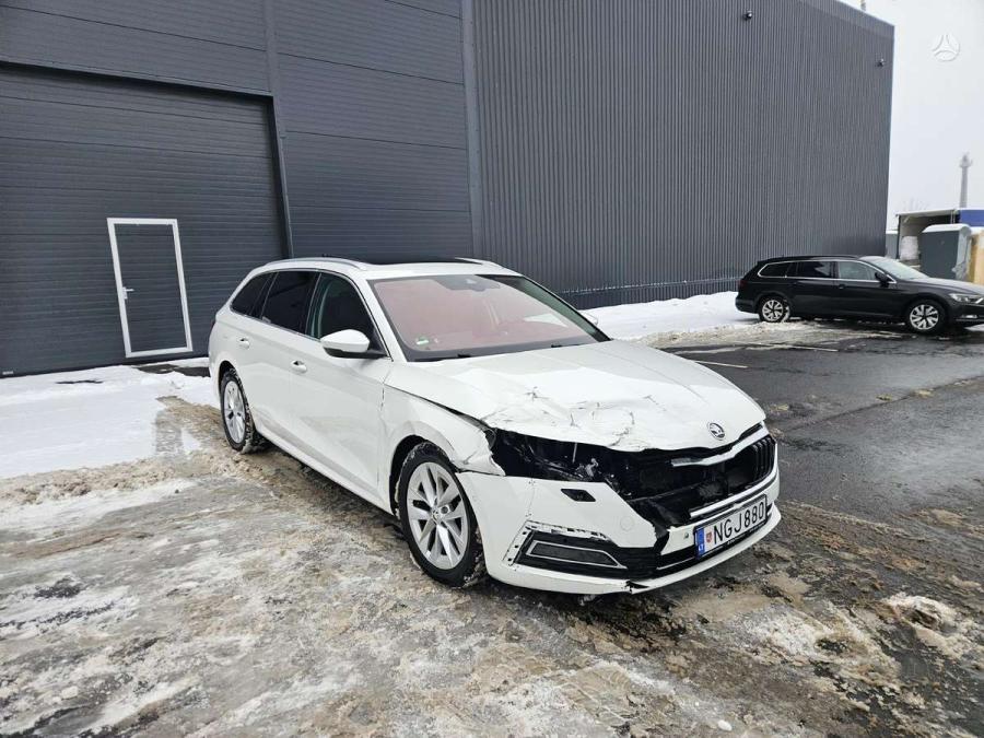 Balts Skoda Octavia 2020 Kauņa, ar dzinēja tilpumu 1.97 L un nobraukumu 261 tūkst. km par 7400 €, foto 3 vietnē AUTOMOTO.COM.LV