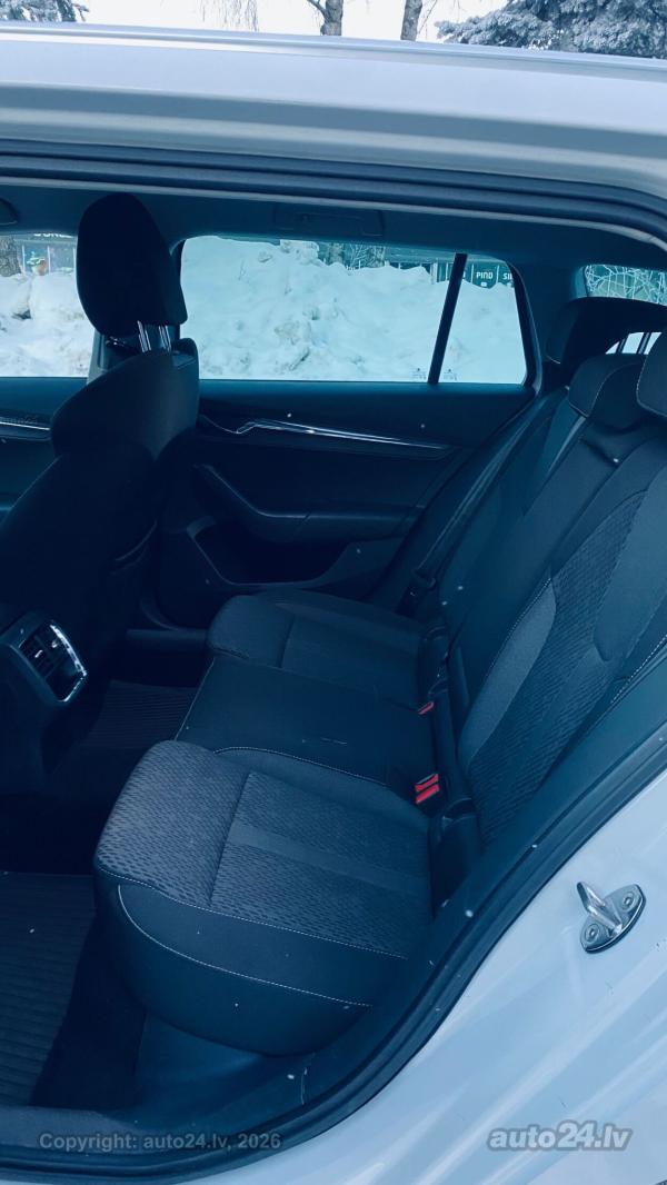 White Skoda Octavia 2020 in Tallinn, with an engine capacity of 1.50 L and mileage of 71 thousand km for 17500 €, photo 11 on AUTOMOTO.COM.LV