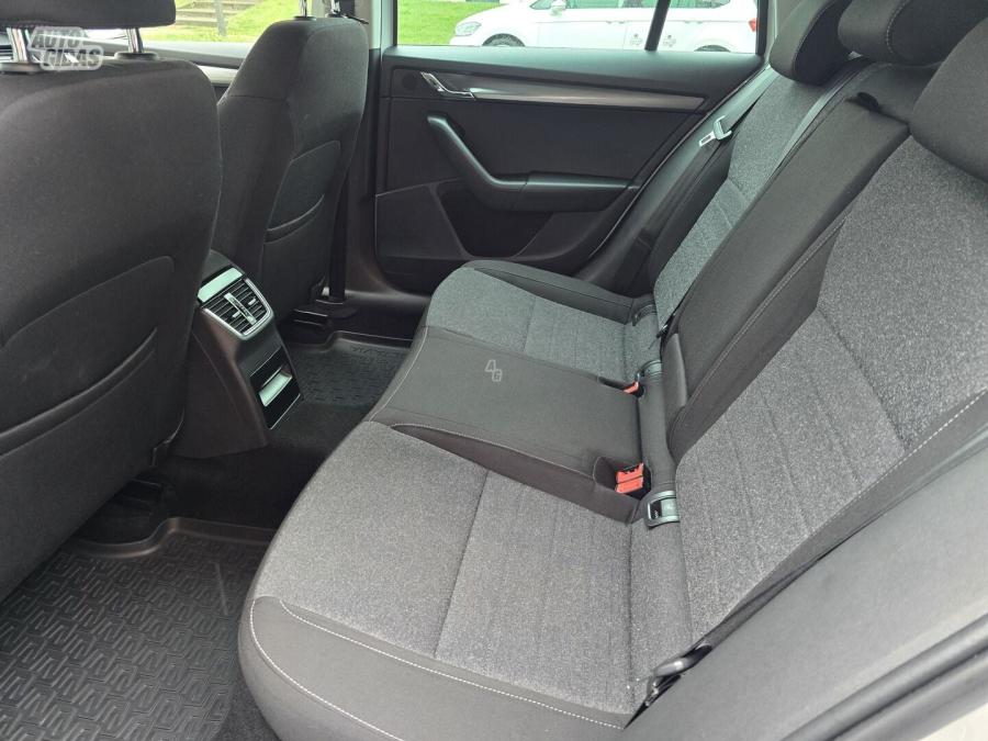 White Skoda Octavia 2020 in Kaunas, with an engine capacity of 2.00 L and mileage of 202 thousand km for 9750 €, photo 19 on AUTOMOTO.COM.LV