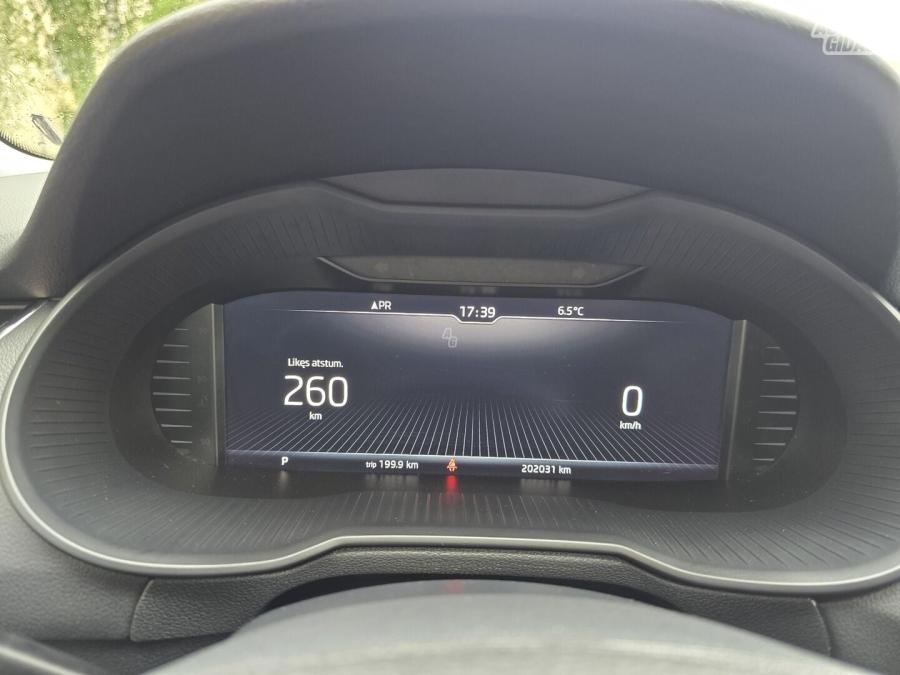 White Skoda Octavia 2020 in Kaunas, with an engine capacity of 2.00 L and mileage of 202 thousand km for 9750 €, photo 26 on AUTOMOTO.COM.LV