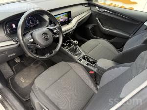 White Skoda Octavia 2020 in Ogre, with an engine capacity of 2.00 L and mileage of 0 thousand km for 14000 €, photo 5 on AUTOMOTO.COM.LV