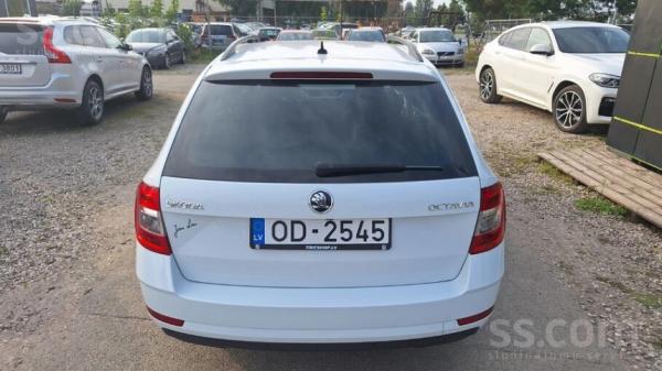 White Skoda Octavia 2020 in Riga, with an engine capacity of 2.00 L and mileage of 409 thousand km for 7990 €, photo 6 on AUTOMOTO.COM.LV