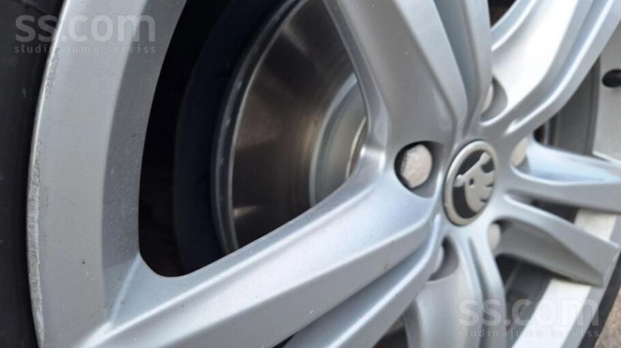 Balts Skoda Octavia 2020 Rīga, ar dzinēja tilpumu 2.00 L un nobraukumu 409 tūkst. km par 7990 €, foto 22 vietnē AUTOMOTO.COM.LV