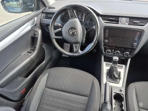 White Skoda Octavia 2020 in Raseiniai, with an engine capacity of 1.60 L and mileage of 216 thousand km for 5999 €, photo 15 on AUTOMOTO.COM.LV