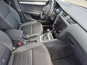 White Skoda Octavia 2020 in Raseiniai, with an engine capacity of 1.60 L and mileage of 216 thousand km for 5999 €, photo 28 on AUTOMOTO.COM.LV