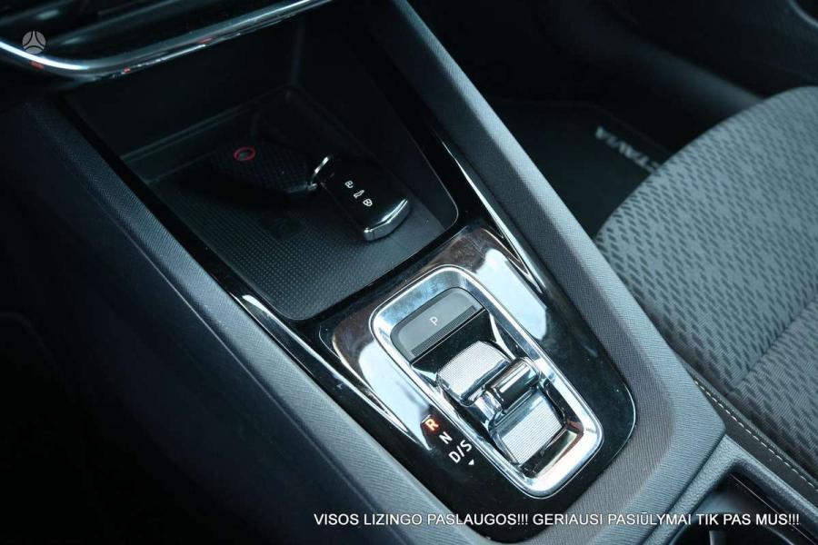 White Skoda Octavia 2020 in Kretinga, with an engine capacity of 2.00 L and mileage of 163 thousand km for 18499 €, photo 21 on AUTOMOTO.COM.LV