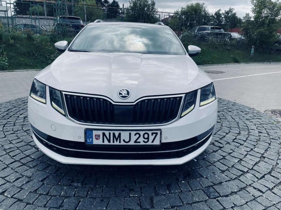 Balts Skoda Octavia 2020 Viļņa, ar dzinēja tilpumu 1.40 L un nobraukumu 357 tūkst. km par 9900 €, foto 4 vietnē AUTOMOTO.COM.LV