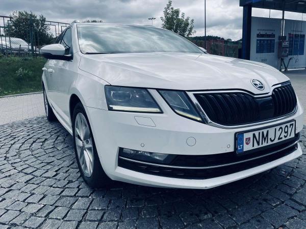 White Skoda Octavia 2020 in Vilnius, with an engine capacity of 1.40 L and mileage of 357 thousand km for 9900 €, photo 4 on AUTOMOTO.COM.LV