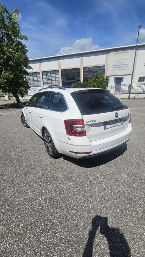 Balts Skoda Octavia 2020 Tauragė, ar dzinēja tilpumu 1.60 L un nobraukumu 288 tūkst. km par 5800 €, foto 6 vietnē AUTOMOTO.COM.LV