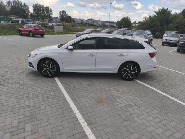 White Skoda Octavia 2020 in Taurage, with an engine capacity of 1.97 L and mileage of 293 thousand km for 11800 €, photo 3 on AUTOMOTO.COM.LV