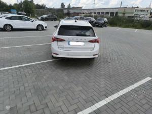 White Skoda Octavia 2020 in Taurage, with an engine capacity of 1.97 L and mileage of 293 thousand km for 11800 €, photo 5 on AUTOMOTO.COM.LV