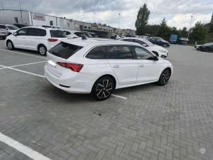 White Skoda Octavia 2020 in Taurage, with an engine capacity of 1.97 L and mileage of 293 thousand km for 11800 €, photo 6 on AUTOMOTO.COM.LV