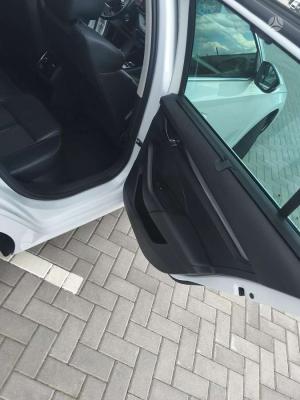 White Skoda Octavia 2020 in Taurage, with an engine capacity of 1.97 L and mileage of 293 thousand km for 11800 €, photo 21 on AUTOMOTO.COM.LV