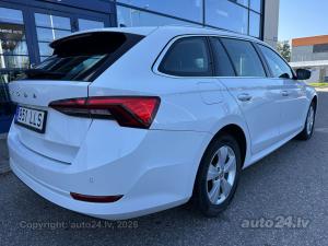 White Skoda Octavia 2020 in Tallinn, with an engine capacity of 2.00 L and mileage of 214 thousand km for 13990 €, photo 5 on AUTOMOTO.COM.LV