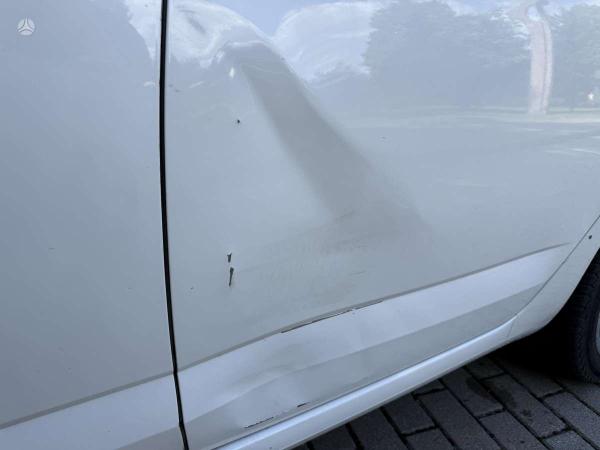 Balts Skoda Octavia 2020 Tauragė, ar dzinēja tilpumu 1.97 L un nobraukumu 444 tūkst. km par 7500 €, foto 5 vietnē AUTOMOTO.COM.LV