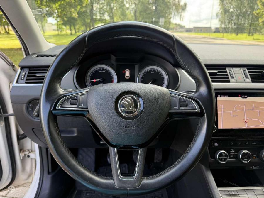 Белый Шкода Октавия 2020 в Таураге, объемом двигателя 1.97 л и пробегом 444 тыс. км за 7500 €, фото 16 на AUTOMOTO.COM.LV
