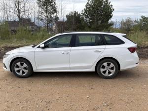 White Skoda Octavia 2020 in Taurage, with an engine capacity of 1.97 L and mileage of 230 thousand km for 6990 €, photo 3 on AUTOMOTO.COM.LV