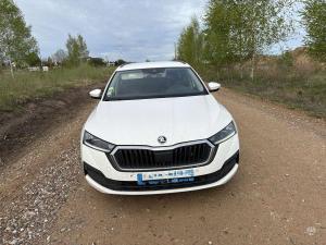 White Skoda Octavia 2020 in Taurage, with an engine capacity of 1.97 L and mileage of 230 thousand km for 6990 €, photo 9 on AUTOMOTO.COM.LV