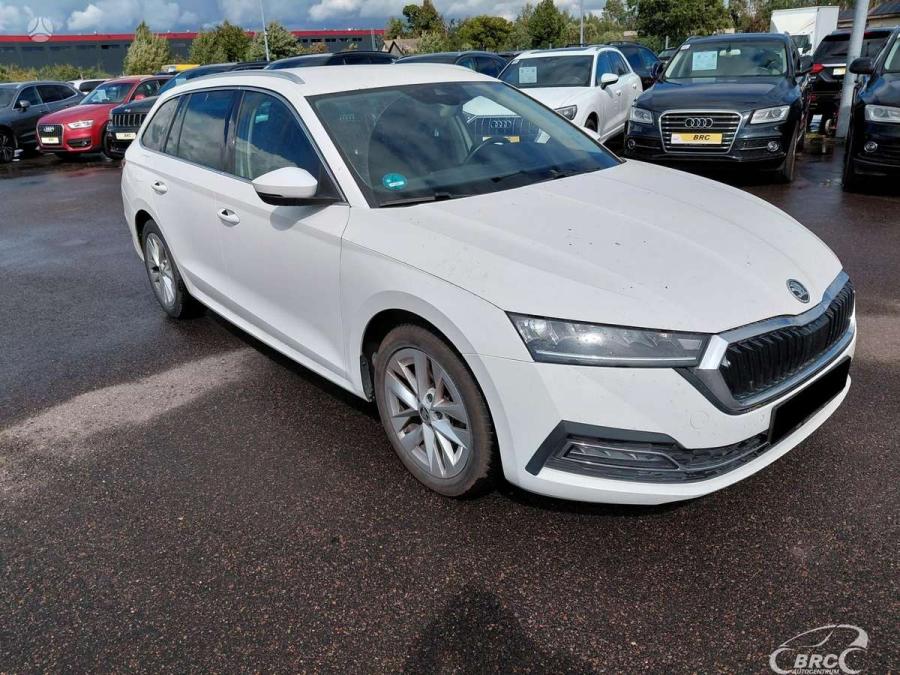 White Skoda Octavia 2020 in Vilnius, with an engine capacity of 1.97 L and mileage of 247 thousand km for 11900 €, photo 4 on AUTOMOTO.COM.LV