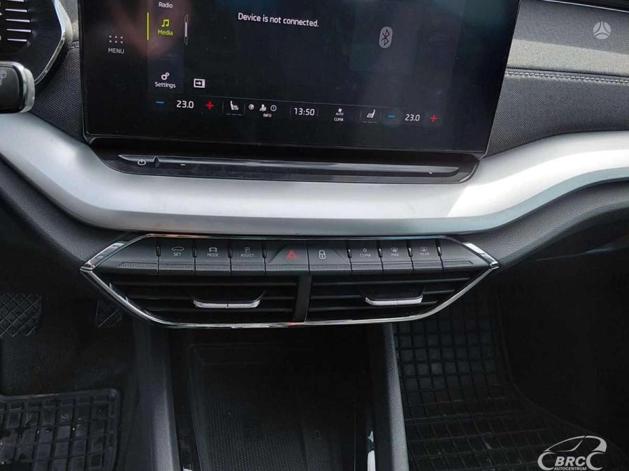 White Skoda Octavia 2020 in Vilnius, with an engine capacity of 1.97 L and mileage of 247 thousand km for 11900 €, photo 16 on AUTOMOTO.COM.LV