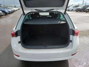White Skoda Octavia 2020 in Vilnius, with an engine capacity of 1.97 L and mileage of 247 thousand km for 11900 €, photo 20 on AUTOMOTO.COM.LV