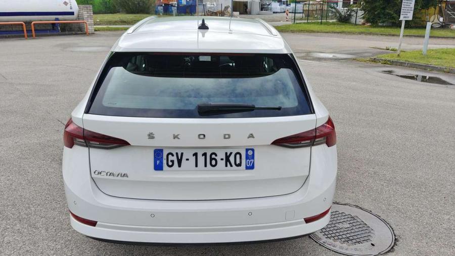 Белый Шкода Октавия 2020 в Каунас, объемом двигателя 2.00 л и пробегом 150 тыс. км за 14300 €, фото 5 на AUTOMOTO.COM.LV