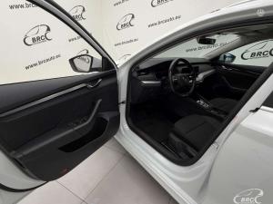 Белый Шкода Октавия 2020 в Вильнюс, объемом двигателя 1.97 л и пробегом 92 тыс. км за 14400 €, фото 19 на AUTOMOTO.COM.LV